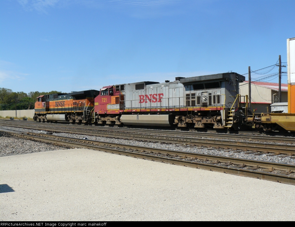 BNSF 721